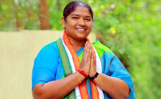 Sitakka Supporting Congress MP Candidate Atram Suguna, Details Inside ...