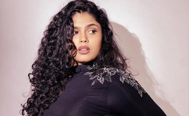 పెళ్లి చేసుకుంటా.. ఆ విషయంలో ఫుల్ క్లారిటీ ఇచ్చేసిన హీరోయిన్ | Faria ...