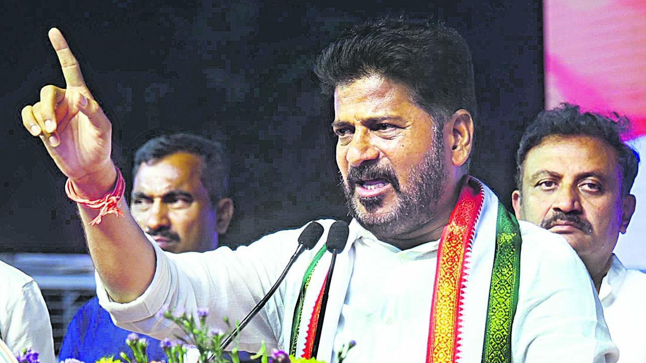 మోదీతో ఫైనల్స్‌ | Revanth Reddy comments on Narendra Modi and KCR | Sakshi