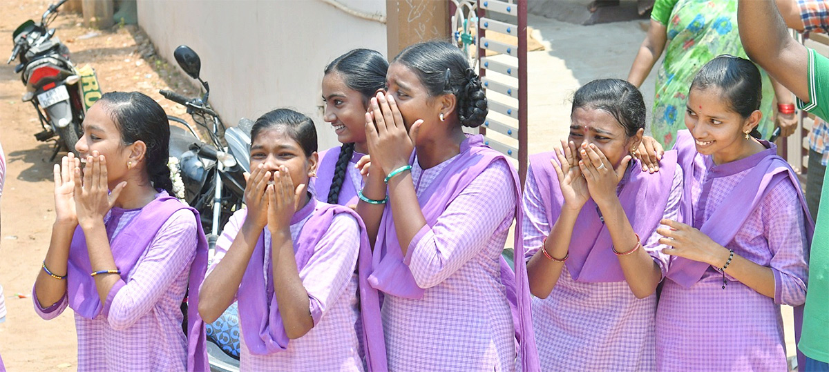 Memantha Siddham Photos: పశ్చిమగోదావరిలో జగనన్న అనంతమైన జనాభిమానం ...