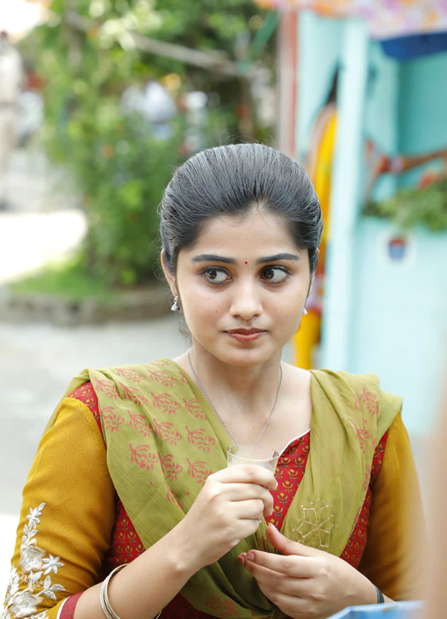 Athira Raj: ‘కృష్ణమ్మ’ మూవీ హీరోయిన్ నటి అథిరా రాజ్‌ (ఫొటోలు) | Actress ...