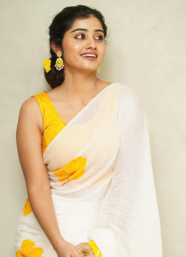 Athira Raj: ‘కృష్ణమ్మ’ మూవీ హీరోయిన్ నటి అథిరా రాజ్‌ (ఫొటోలు) | Actress ...