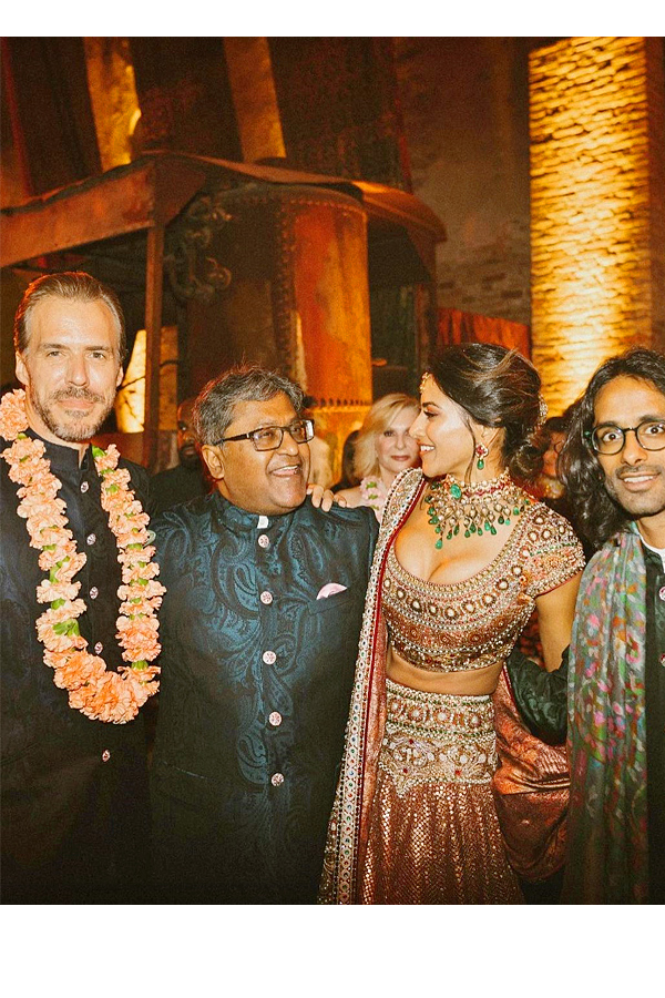 IPL: వేల కోట్లకు వారసురాలు.. ఇంతకీ ఎవరీ బ్యూటీ? (ఫొటోలు) | Aliya Modi ...