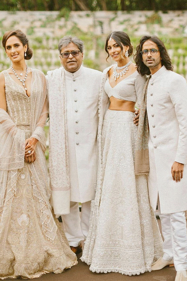 IPL: వేల కోట్లకు వారసురాలు.. ఇంతకీ ఎవరీ బ్యూటీ? (ఫొటోలు) | Aliya Modi ...