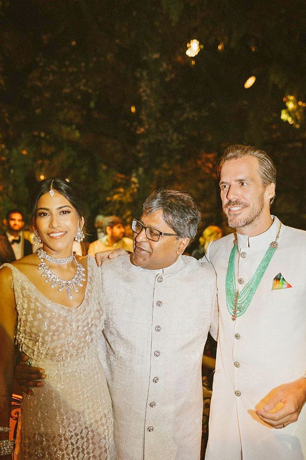 IPL: వేల కోట్లకు వారసురాలు.. ఇంతకీ ఎవరీ బ్యూటీ? (ఫొటోలు) | Aliya Modi ...