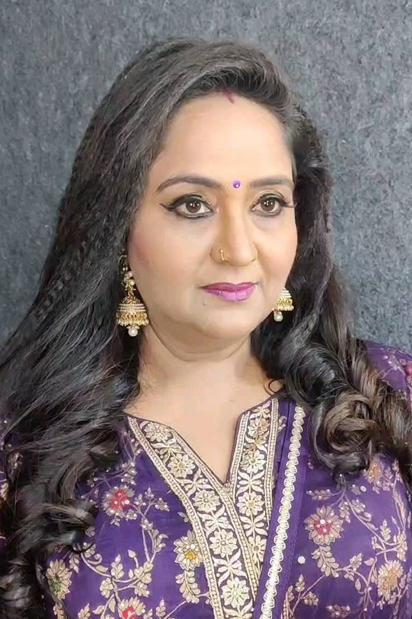 చిరంజీవితో 16 సినిమాల్లో నటించిన హీరోయిన్‌ బర్త్‌డే (ఫోటోలు) | Happy ...