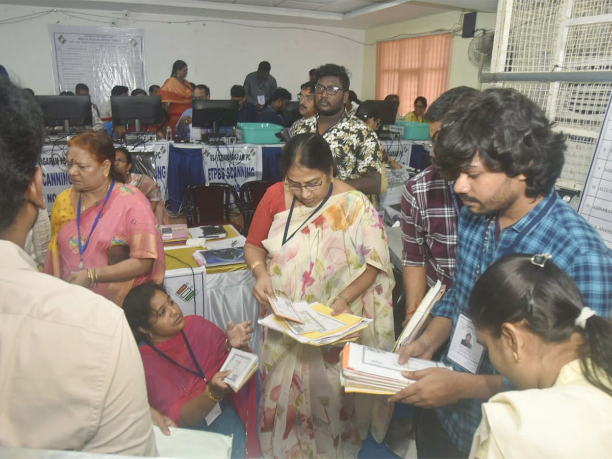 ఏపీలో కొనసాగుతున్న కౌంటింగ్‌ (ఫొటోలు) | AP Election 2024 Counting ...