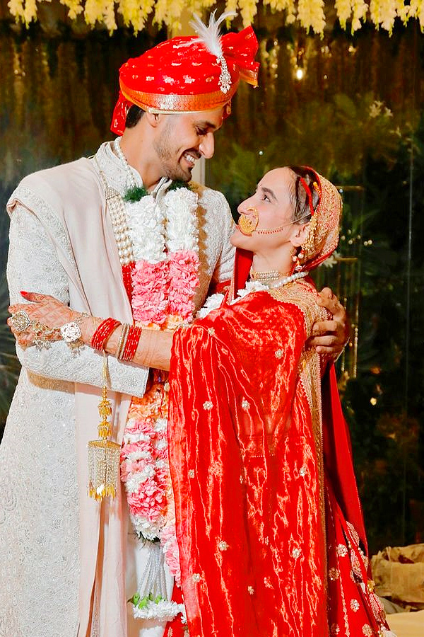 Deepak Hooda: మన ఇంటికి స్వాగతం.. ప్రేయసితో క్రికెటర్‌ పెళ్లి(ఫొటోలు ...