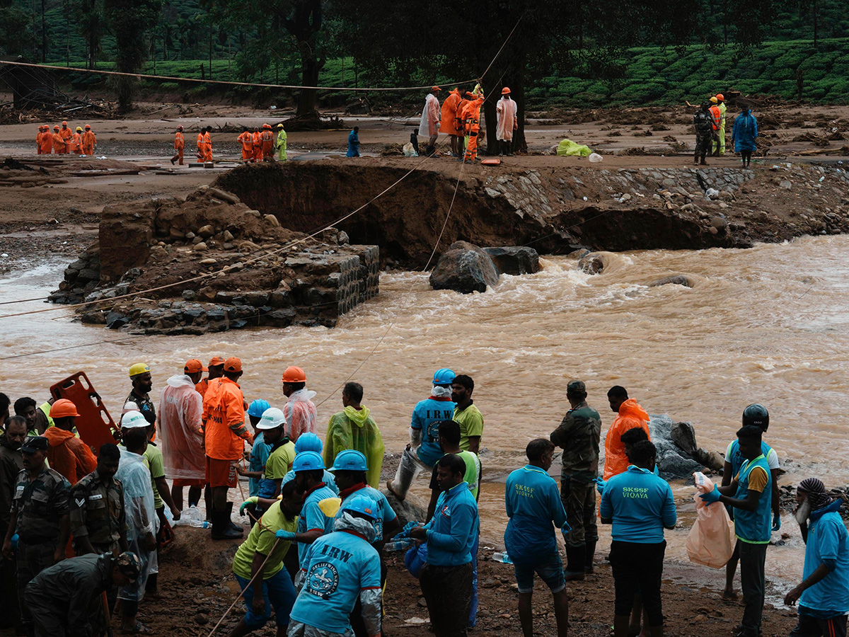వయనాడ్‌లో వరద బీభత్సం.. కొనసాగుతున్న సహాయక చర్యలు (ఫొటోలు) | wayanad ...