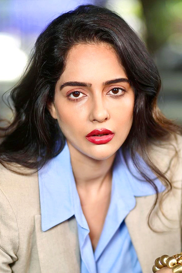 వివాదంలో రాజ్‌తరుణ్‌.. ట్రెండింగ్‌లో హీరోయిన్‌ (ఫోటోలు) | Actor Raj ...