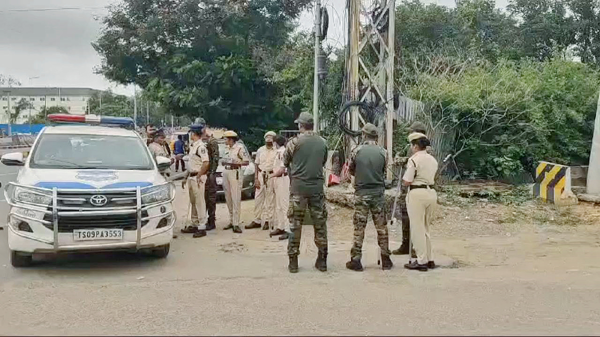 ‘హైడ్రా’ ఉక్కుపాదం.. నాగార్జున ఎన్‌ కన్వెన్షన్‌ కూల్చివేత (ఫొటోలు) | N ...