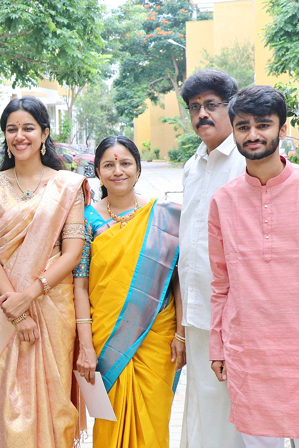 చిన్ననాటి కల.. ఇన్నాళ్లకు నెరవేరిందన్న హీరోయిన్‌ (ఫోటోలు) | Mirnalini ...