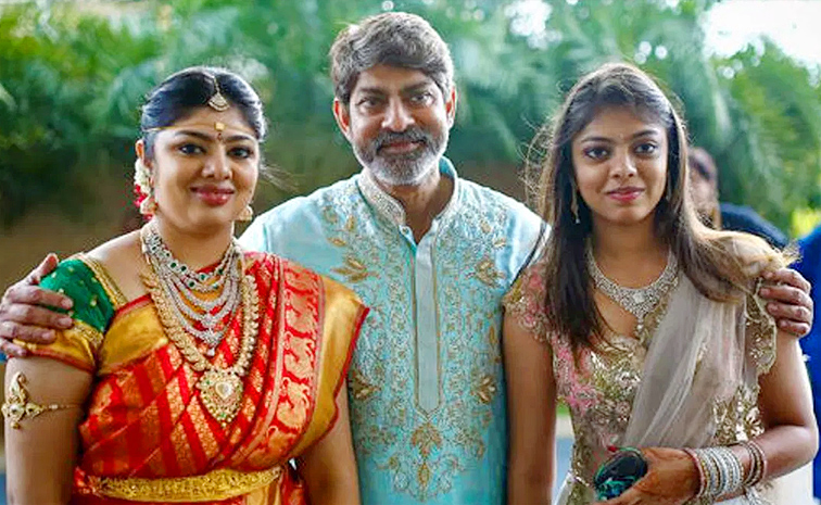 కూతుళ్లే అందం..ప్రముఖుల బ్యూటిఫుల్‌ డాటర్స్‌..!(ఫొటోలు) | International ...