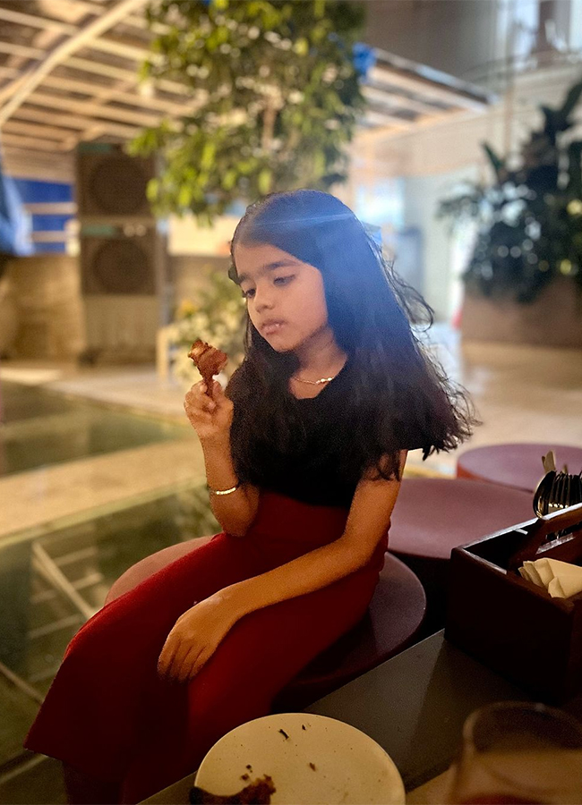 పెళ్లయి తొమ్మిదేళ్లు.. యాంకర్ రవి క్యూట్ పోస్ట్ (ఫొటోలు) | Anchor Ravi ...