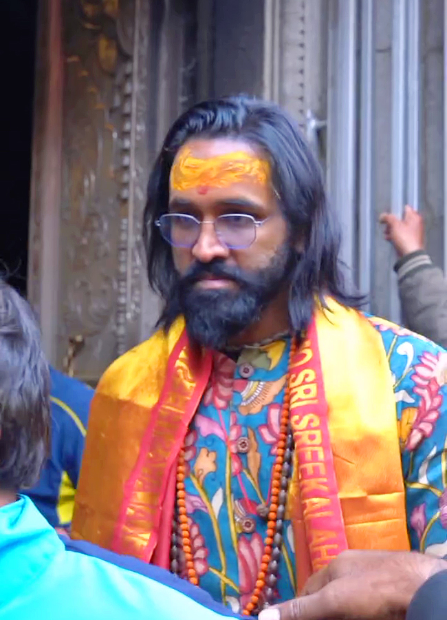 కేదార్‌నాథ్‌ను సందర్శించిన మంచు విష్ణు,మోహన్‌బాబు (ఫొటోలు) | Manchu ...