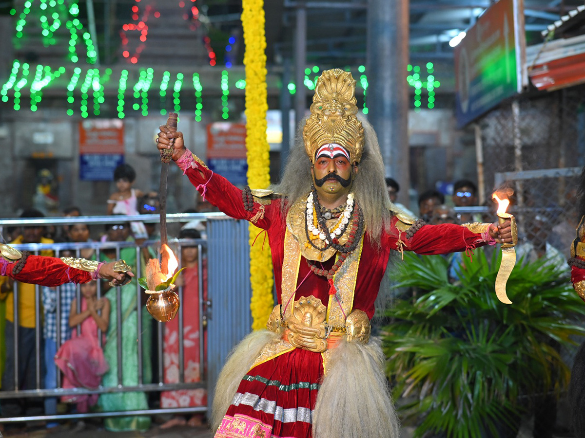 శ్రీశైలంలో వైభవంగా దసరా శరన్నవరాత్రి బ్రహ్మోత్సవాలు (ఫొటోలు) | Dasara ...