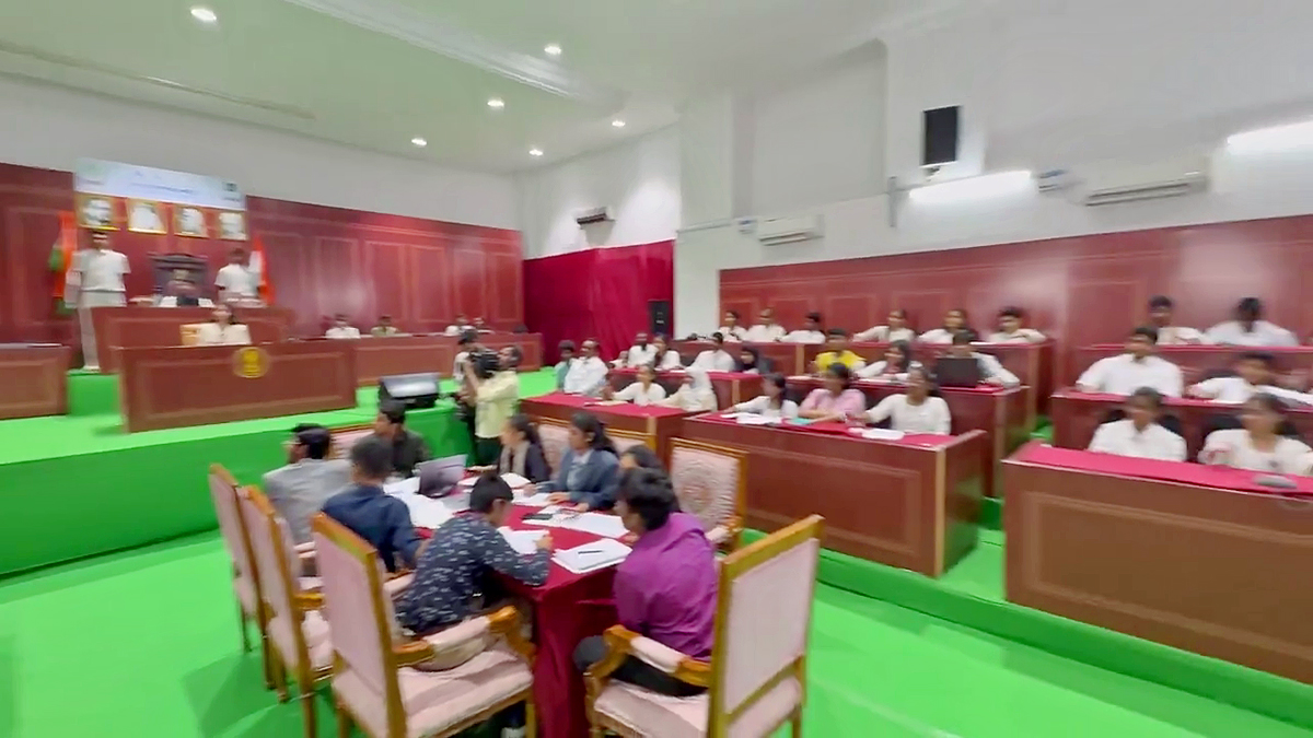 స్టూడెంట్ల మాక్‌ అసెంబ్లీలో సీఎం రేవంత్‌ (ఫొటోలు) | CM Revanth Reddy ...