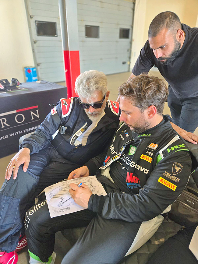 ఈ స్టార్ హీరో ఓ సాహసి.. స్పెయిన్ బార్సిలోనా ఎఫ్ 1 రేసులో అజిత్ కుమార్ ...