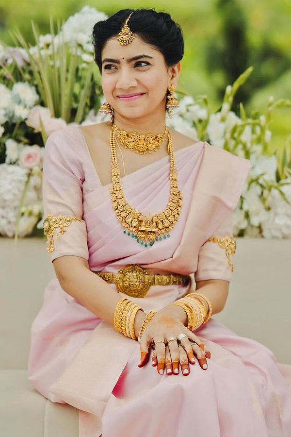 సాయిపల్లవి సిస్టర్‌ పూజకన్నన్‌ పెళ్లి వేడుక.. ఈ అరుదైన పిక్స్ చూశారా ...