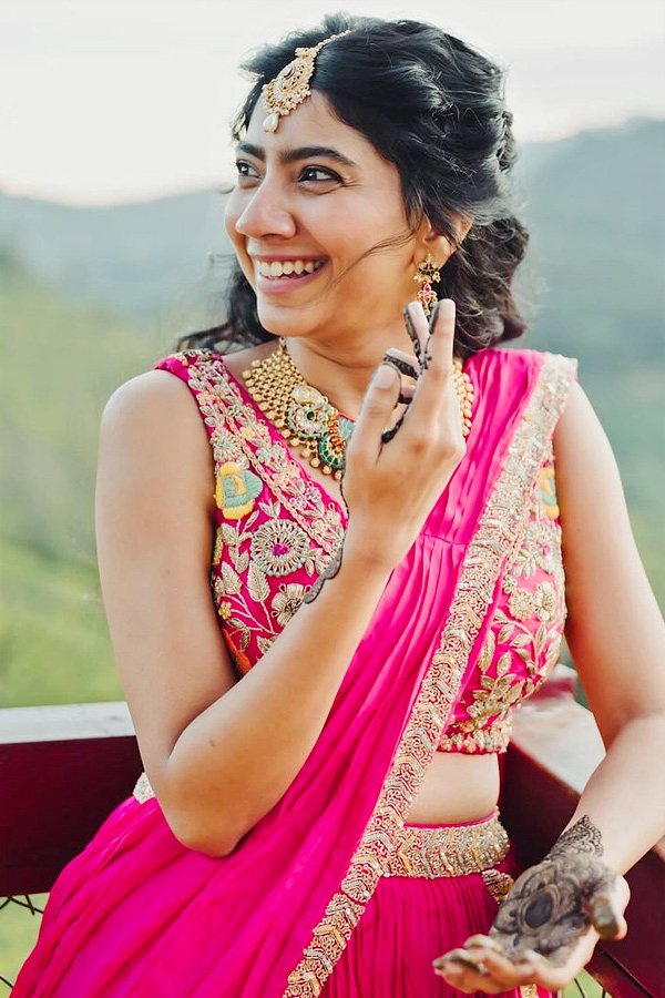 సాయిపల్లవి సిస్టర్‌ పూజకన్నన్‌ పెళ్లి వేడుక.. ఈ అరుదైన పిక్స్ చూశారా ...