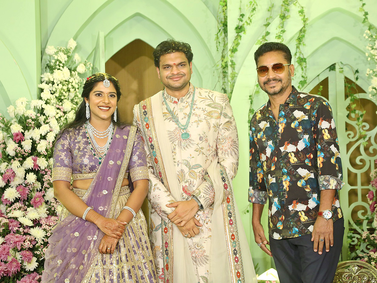 ఫిలిం ఫైనాన్స్ బంగారు బాబు కొడుకు నిశ్చితార్థ వేడుకలో ప్రముఖులు సందడి ...