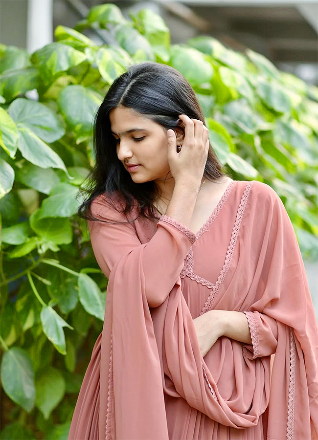 హీరోయిన్‏గా ఎంట్రీ ఇస్తున్న నటుడు ప్రభాకర్ కూతురిని చూశారా (ఫొటోలు ...