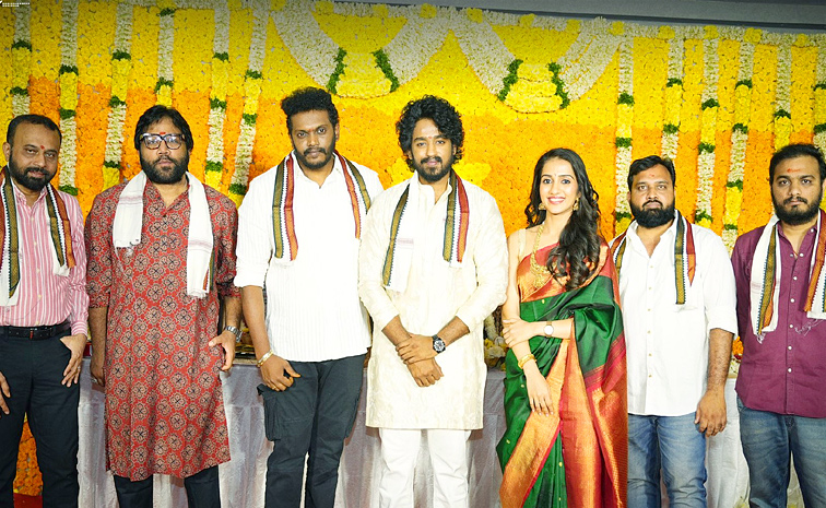 సుమ కనకాల తనయుడి కొత్త చిత్రం.. హీరోయిన్ ఎవరో తెలుసా? (ఫొటోలు) | Anchor ...