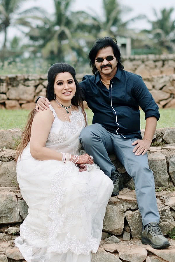 జైలర్‌ మూవీ కమెడియన్‌తో నటి పెళ్లి.. అదే నాన్న చివరి కోరిక (ఫోటోలు ...