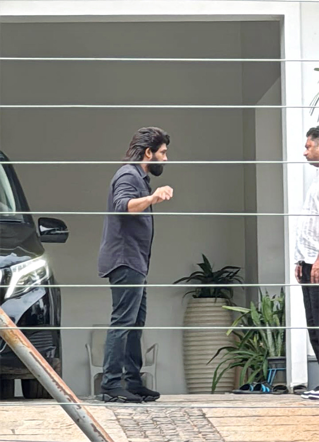 అల్లు అర్జున్ ఫోటోలు | Allu Arjun Appears Before Police In Sandhya ...