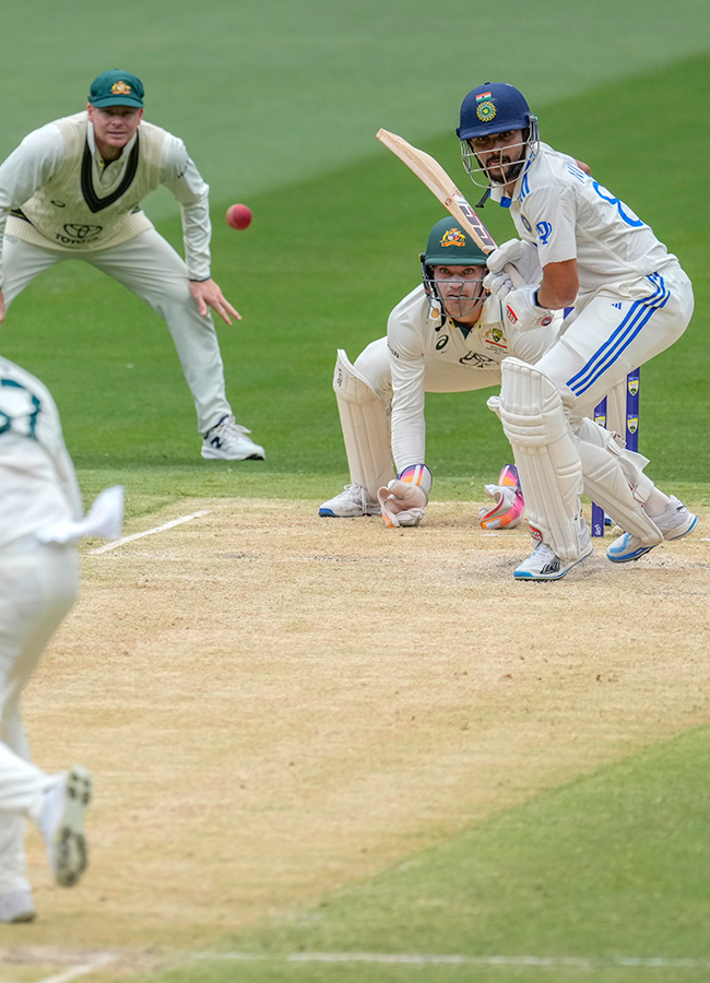 ఆసీస్‌ బౌలర్లను ఆటాడుకున్న నితీష్ రెడ్డి.. పిచ్‌పై పుష్ప స్టైల్ ...