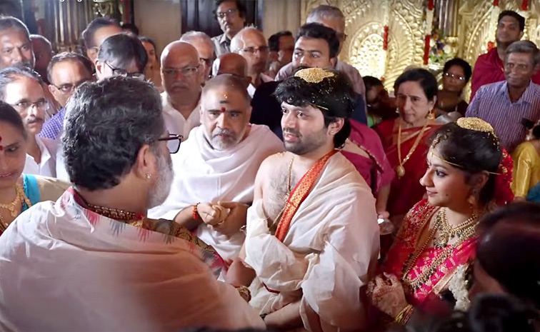 పెళ్లి ఫోటోలు షేర్‌ చేసిన వరాహరూపం సింగర్‌ శ్రీలలిత (ఫోటోలు) | Varaha ...