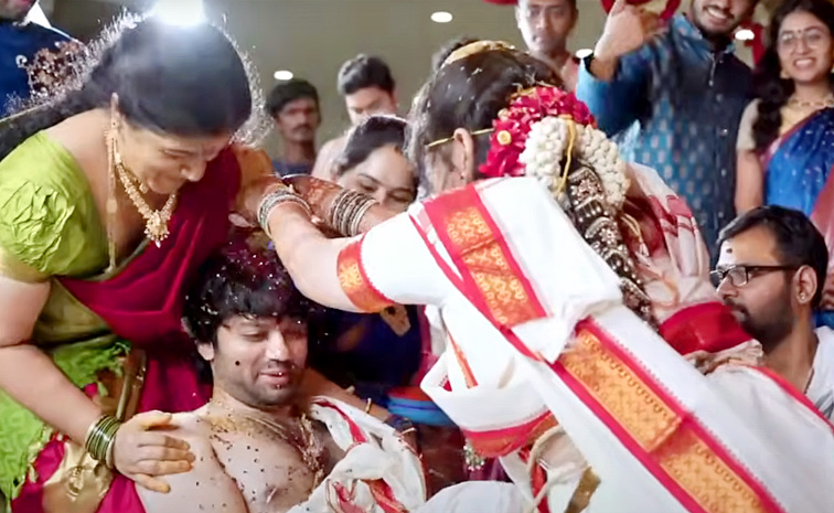 పెళ్లి ఫోటోలు షేర్‌ చేసిన వరాహరూపం సింగర్‌ శ్రీలలిత (ఫోటోలు) | Varaha ...