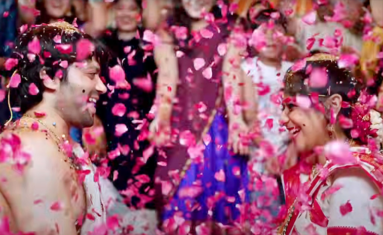 పెళ్లి ఫోటోలు షేర్‌ చేసిన వరాహరూపం సింగర్‌ శ్రీలలిత (ఫోటోలు) | Varaha ...