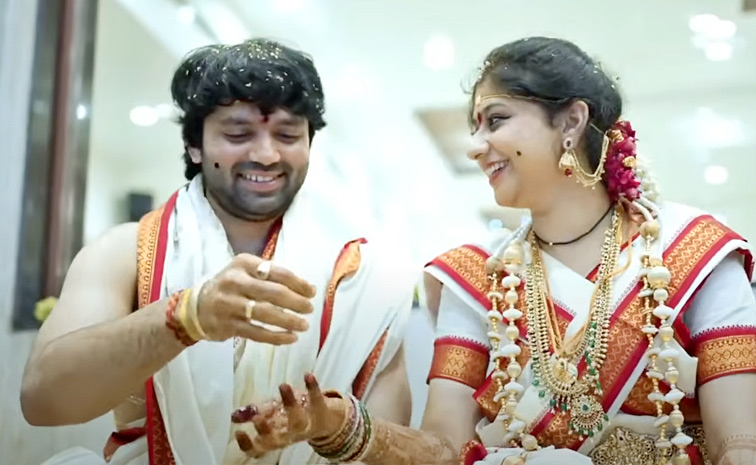 పెళ్లి ఫోటోలు షేర్‌ చేసిన వరాహరూపం సింగర్‌ శ్రీలలిత (ఫోటోలు) | Varaha ...