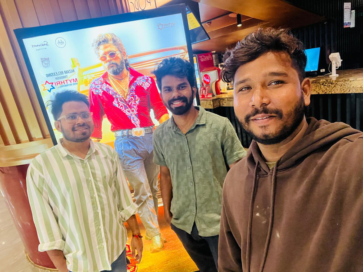 వైల్డ్ ఫైర్.. ఆంధ్రా అంతా 'పుష్ప 2' నామస్మరణే (ఫొటోలు) | Allu Arjun ...