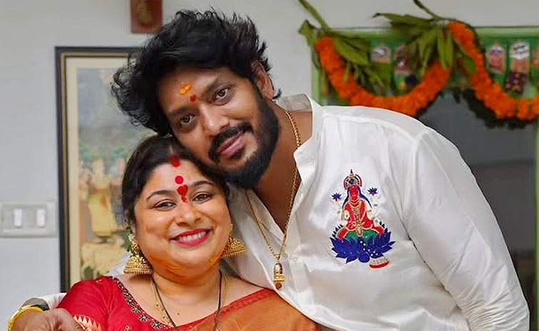 పెళ్లై 20ఏళ్లు.. పిల్లలు ఎందుకు లేరంటే.. (ఫోటోలు) | Interesting Facts ...