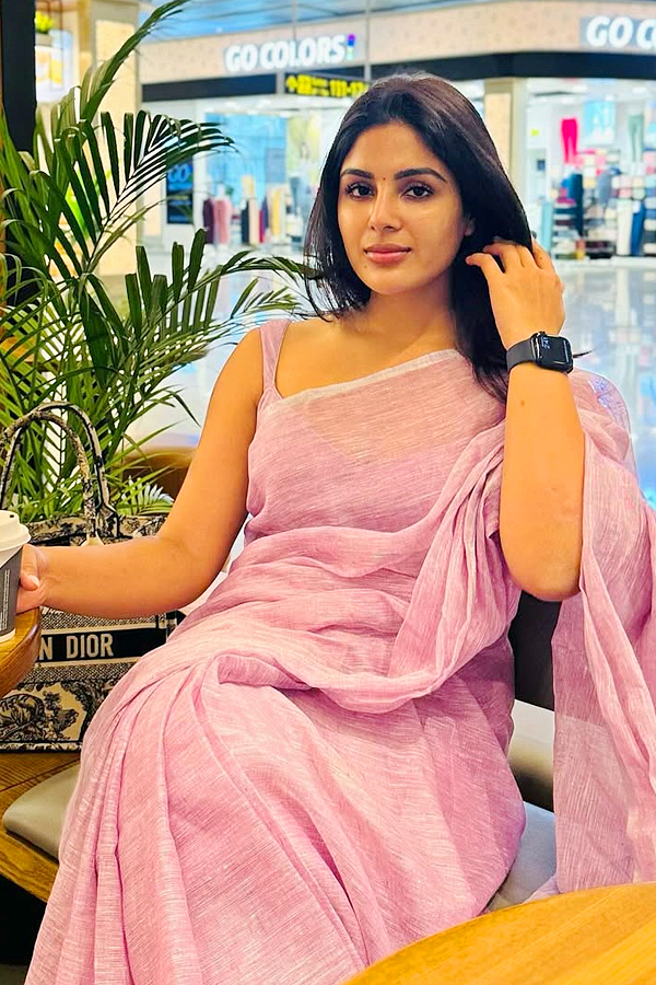 64 ఏళ్ల హీరోతో జత కడుతున్న 29 ఏళ్ల హీరోయిన్‌ (ఫోటోలు) | Samyuktha Menon ...