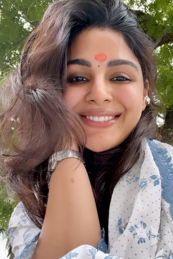 64 ఏళ్ల హీరోతో జత కడుతున్న 29 ఏళ్ల హీరోయిన్‌ (ఫోటోలు) | Samyuktha Menon ...