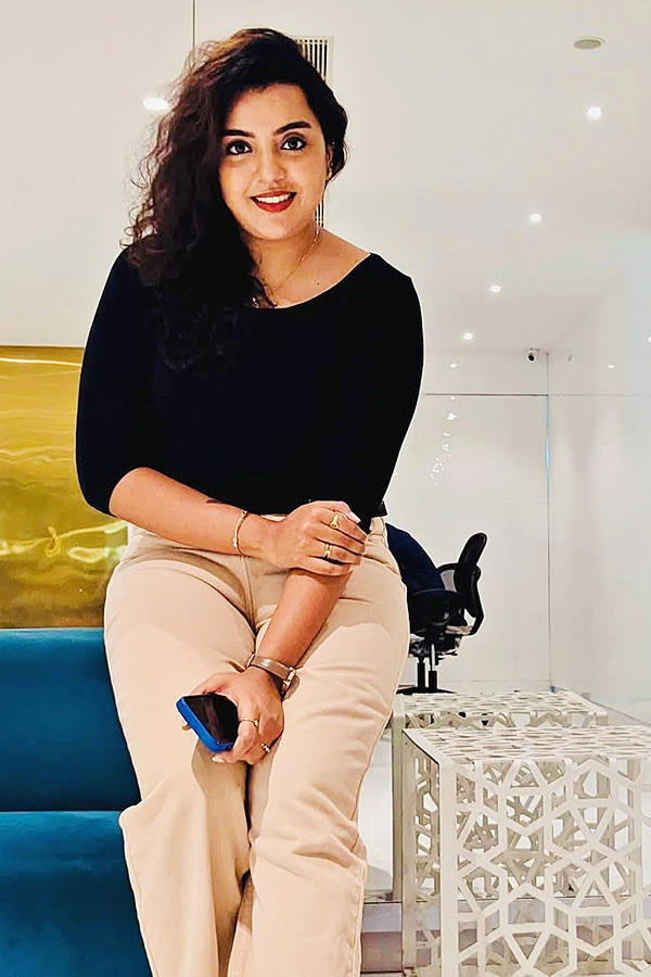 Divya Arundati : అరుంధతి చైల్డ్‌ ఆర్టిస్ట్‌ ఎంగేజ్‌మెంట్‌ (ఫోటోలు ...