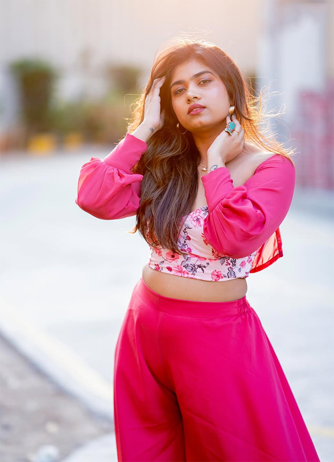 రీతూ చౌదరికి ఆల్‌రెడీ పెళ్లయిందా? అందుకేనా ఆ సలహా! (ఫోటోలు ...