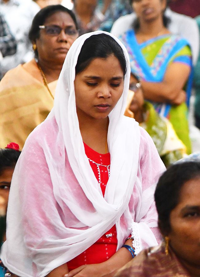 విజయవాడ : గుణదల మేరీమాత ఉత్సవాలు ప్రారంభం (ఫొటోలు) | Gunadala Mary ...