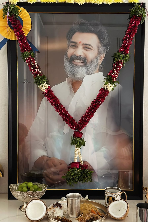 నందమూరి తారకరత్న వర్ధంతి.. పిల్లలతో కలిసి అలేఖ్యా రెడ్డి నివాళి (ఫొటోలు ...