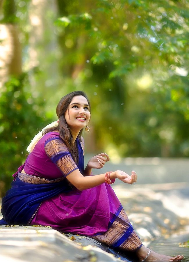 హాఫ్‌ శారీకే అందం తెచ్చిన ‘బుజ్జితల్లి’ (ఫొటోలు) | Panasa Prathyusha ...