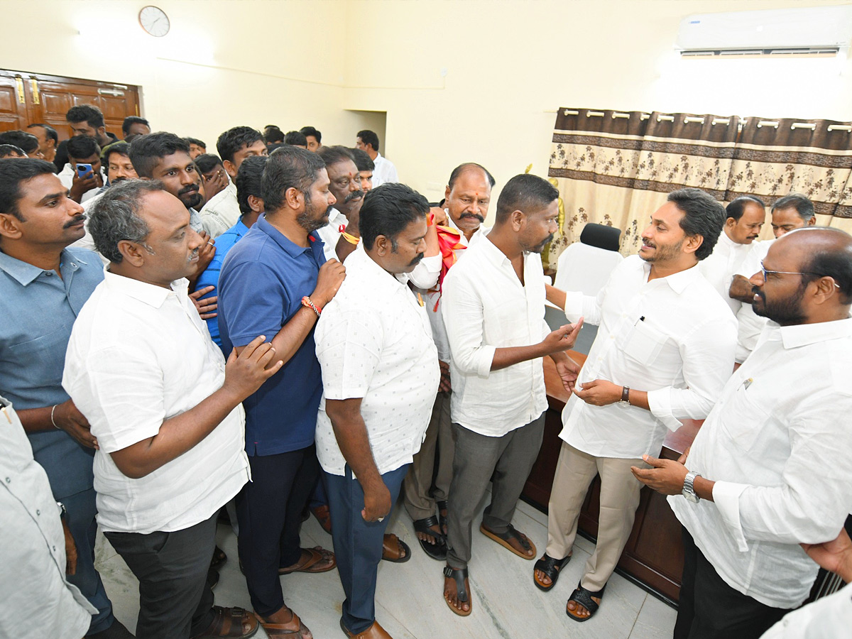 వైఎస్‌ జగన్‌ రాకతో పులకించిన పులివెందుల (ఫోటోలు) | YS Jagan Mohan Reddy ...