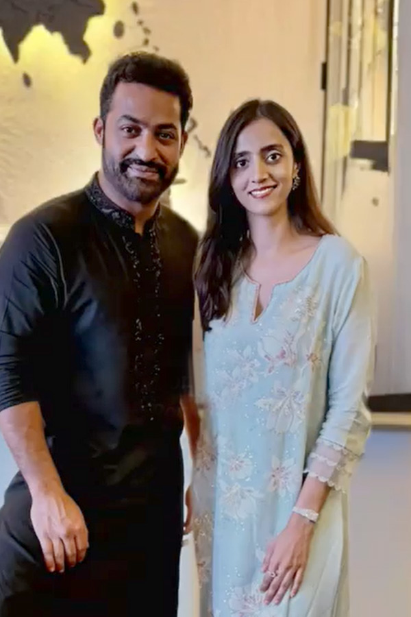 హ్యాపీ బర్త్‌డే అమ్మలూ.. ఎన్టీర్‌ స్పెషల్‌ విషెస్‌ (ఫోటోలు) | Happy ...