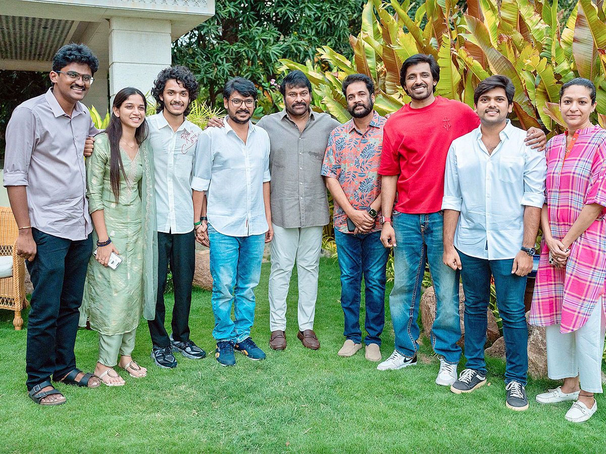 'కోర్ట్' బ్యూటీ జర్నీ.. కాకినాడ నుంచి మెగాస్టార్ ఇంటివరకు (ఫొటోలు ...