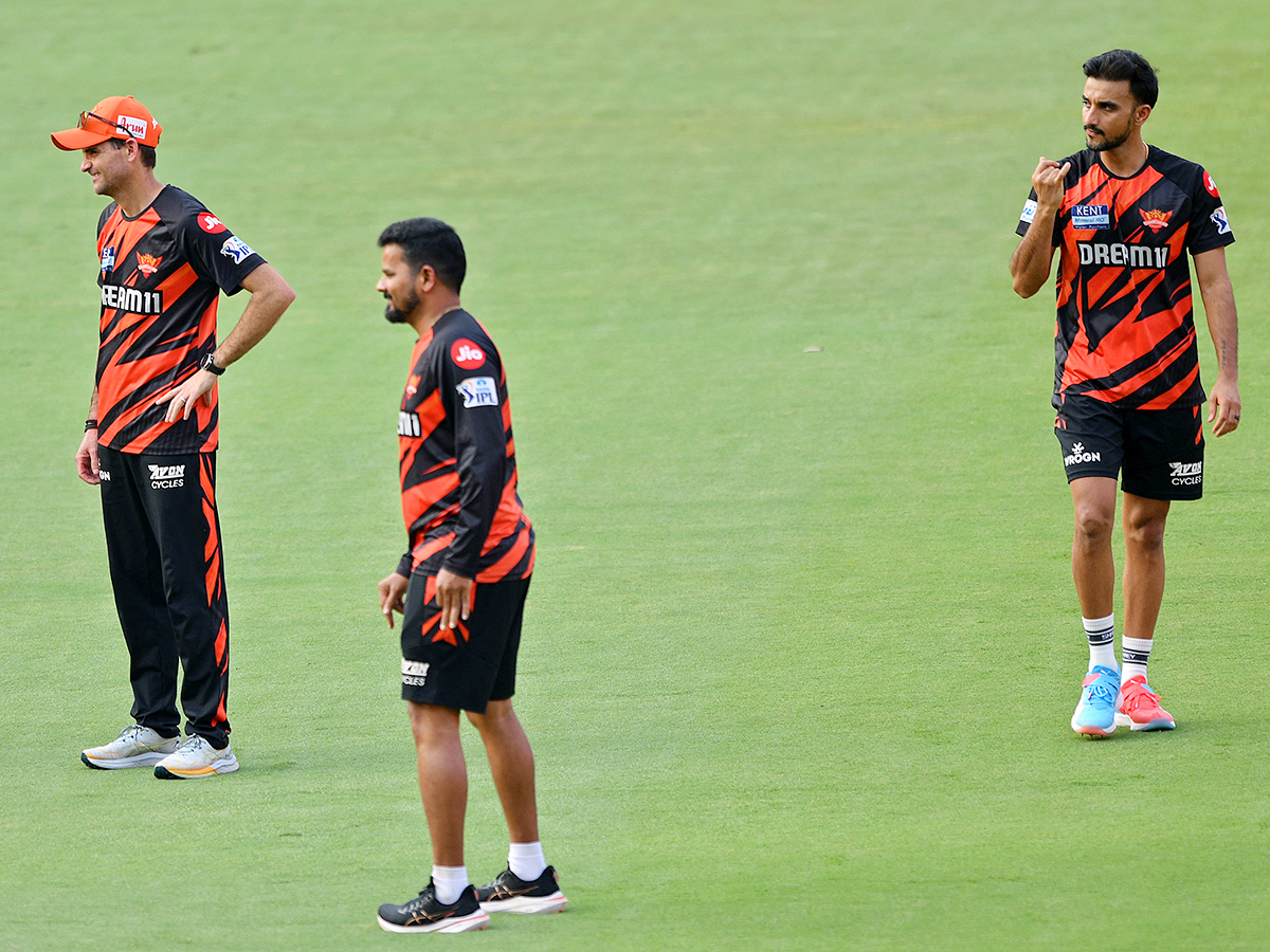 ఉప్పల్‌లో ప్రాక్టీస్‌ అదరగొట్టిన SRH, పంజాబ్‌ ప్లేయర్స్‌ (ఫొటోలు) | srh ...