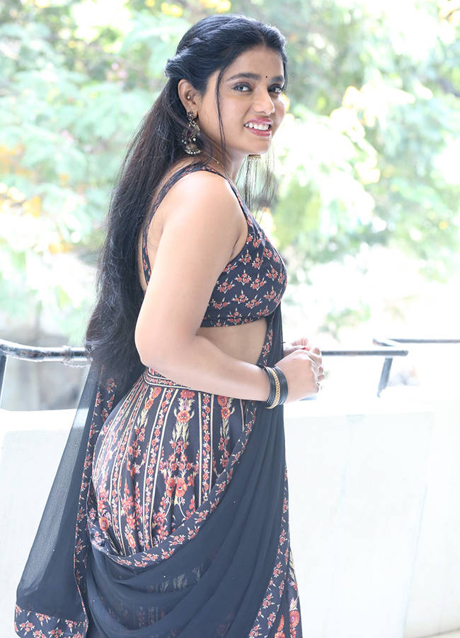 ‘డియర్ ఉమ’ మూవీ హీరోయిన్ సుమయ రెడ్డి (ఫొటోలు) | Dear Uma Movie Telugu ...