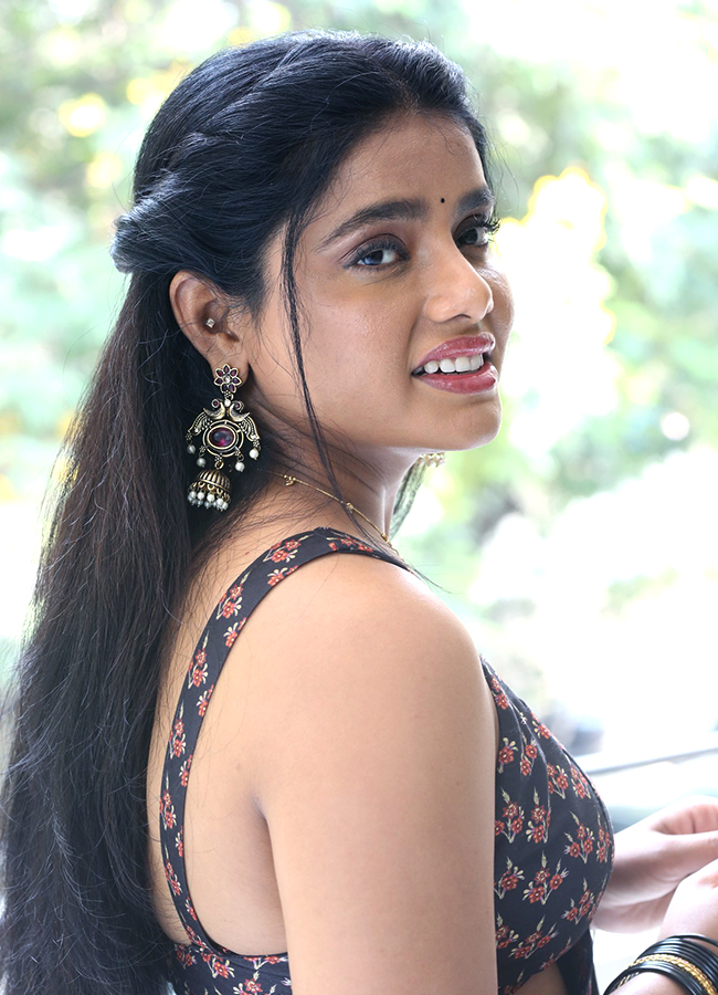 ‘డియర్ ఉమ’ మూవీ హీరోయిన్ సుమయ రెడ్డి (ఫొటోలు) | Dear Uma Movie Telugu ...