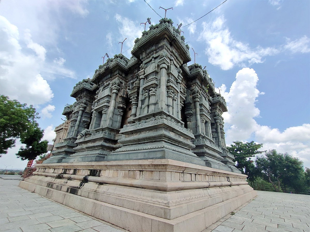 శతాబ్దాల చరిత్రకు నిలయం డిచ్‌పల్లి ఖిల్లా రామాలయం.. అద్భుతాన్ని ...